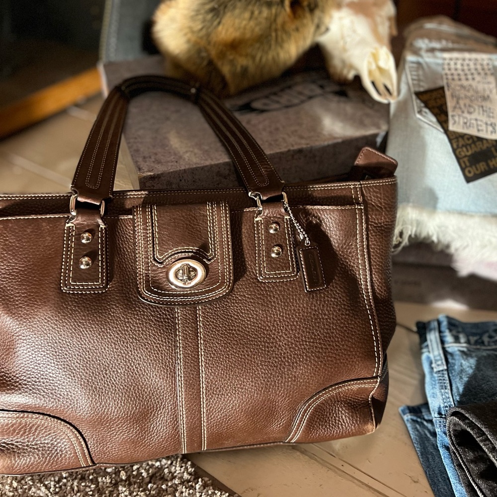 Rare Coach Brown Pebble Leather Toggle Bag Early 2000s - Gem